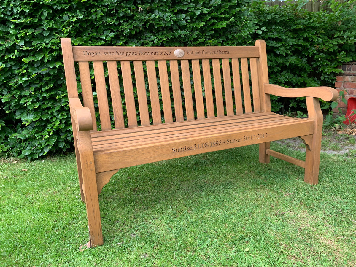 Bench maintenance – Memorial Benches