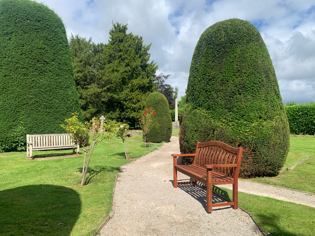 Cornis Memorial Bench 5ft Broadfield FSC certified hardwood – Memorial ...